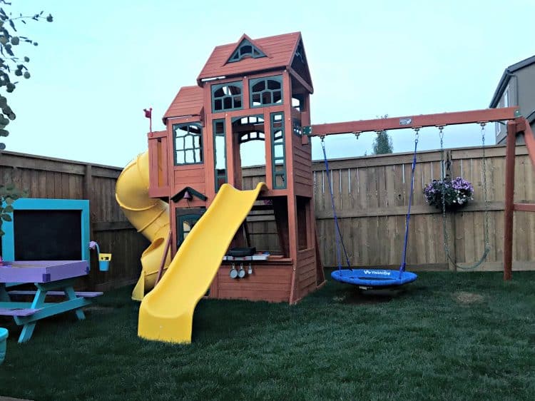 14 Tips to a Family Friendly Backyard (even if your yard is small ...